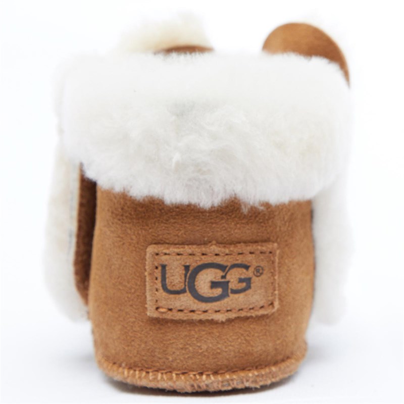 Buy UGG Baby Girls Darlala Booties And Hat Gift Set Chestnut Buy UGG Baby Girls Darlala Booties And Hat Gift Set Chestnut